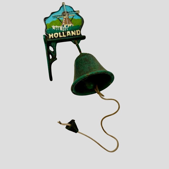 Wall Decor | Cast Iron Metal Wall Mount Dinner Bell Painted Holland ...